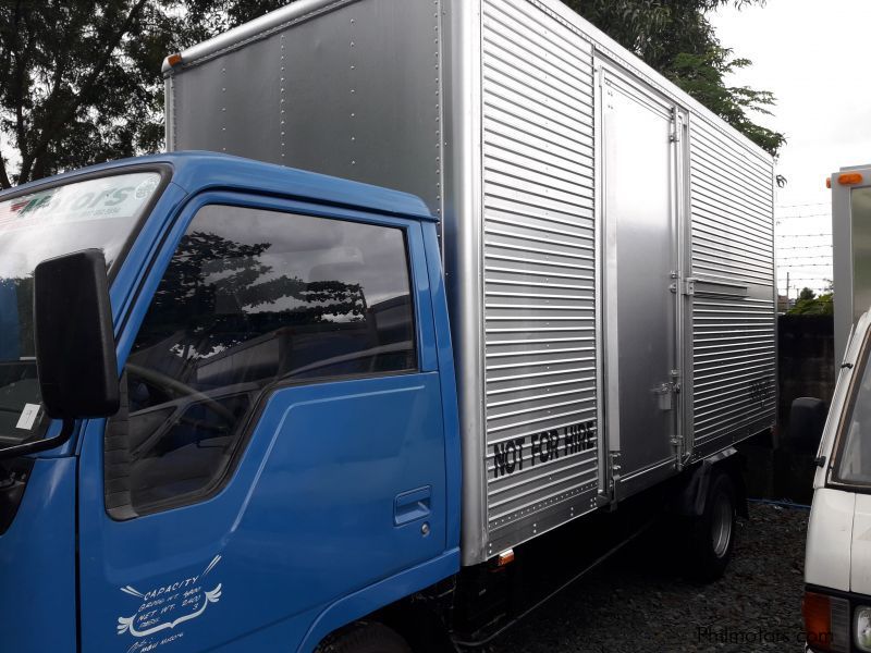 Used Mitsubishi Canter Aluminium Delivery Closed Van 4d32 Long | 1990 ...