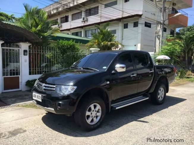 Used Mitsubishi Strada GLX V | 2015 Strada GLX V for sale | Makati City ...