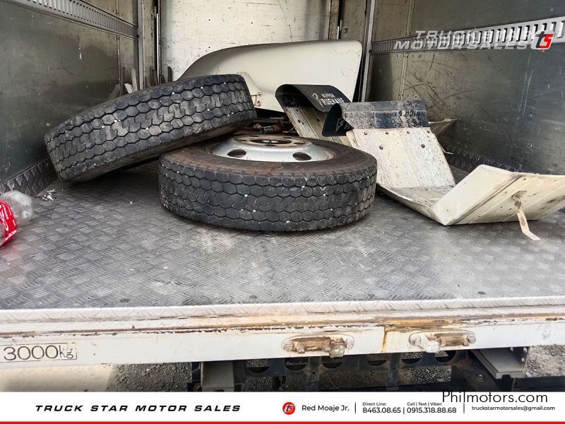 Used Isuzu Elf Closed Van Truck | New Model | Wide | Truck For Sale ...