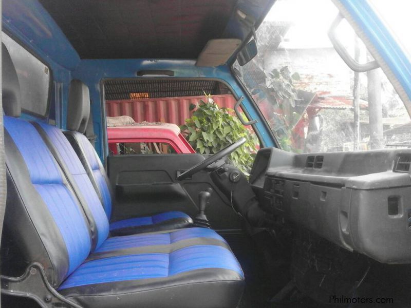 Used Mitsubishi Canter Delivery Aluminum Closed Van 4D32 Double Tires ...