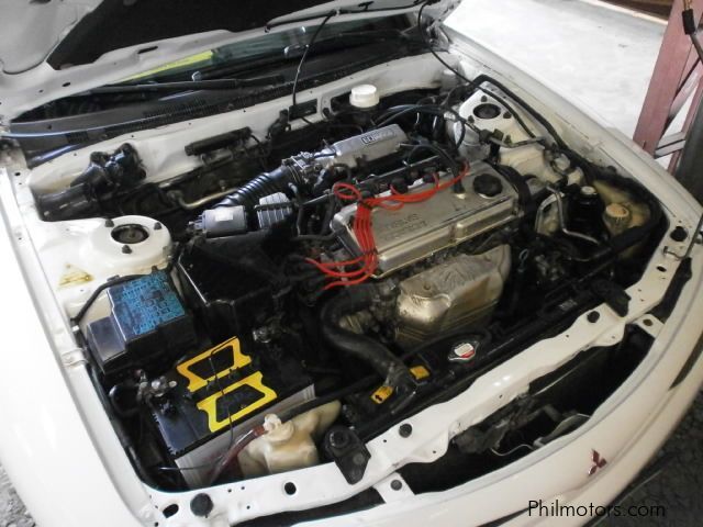 1997 Mitsubishi Galant Engine