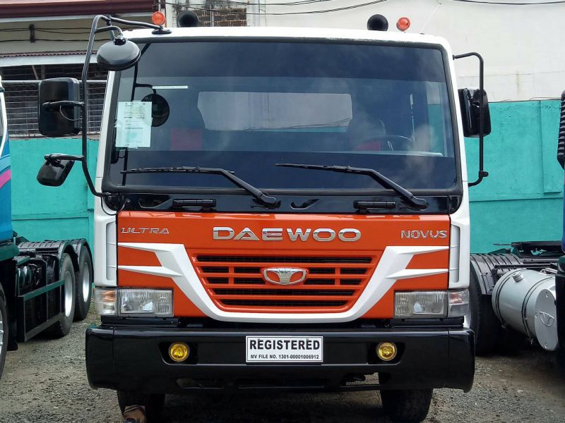 Used Daewoo Ultra Novus Tractor Head | 2000 Ultra Novus Tractor Head ...