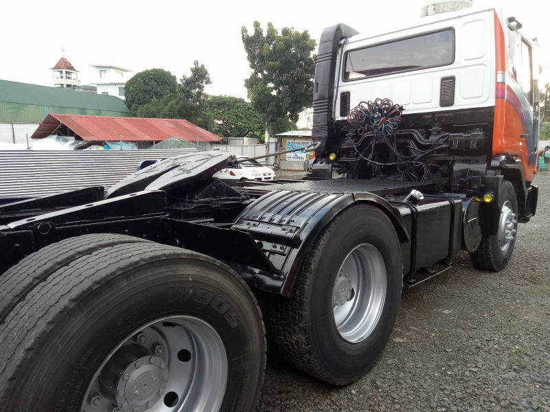 Used Daewoo Ultra Novus Tractor Head | 2000 Ultra Novus Tractor Head ...