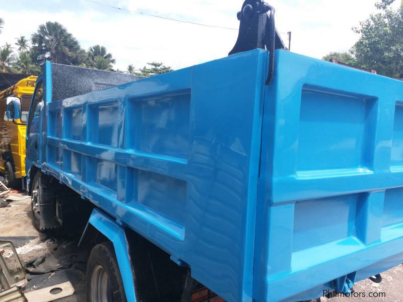 Used Isuzu Elf Recon 4x2 Mini dump 4HF1 High Deck, High side | 2002 Elf ...