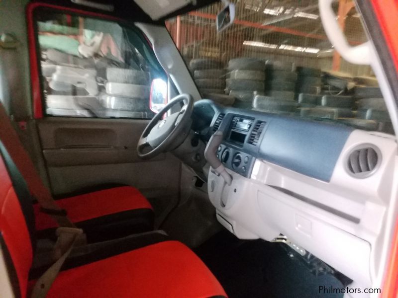 Used Suzuki Multicab 4x2 Square Eye Transformer Van Red AT | 2002 ...