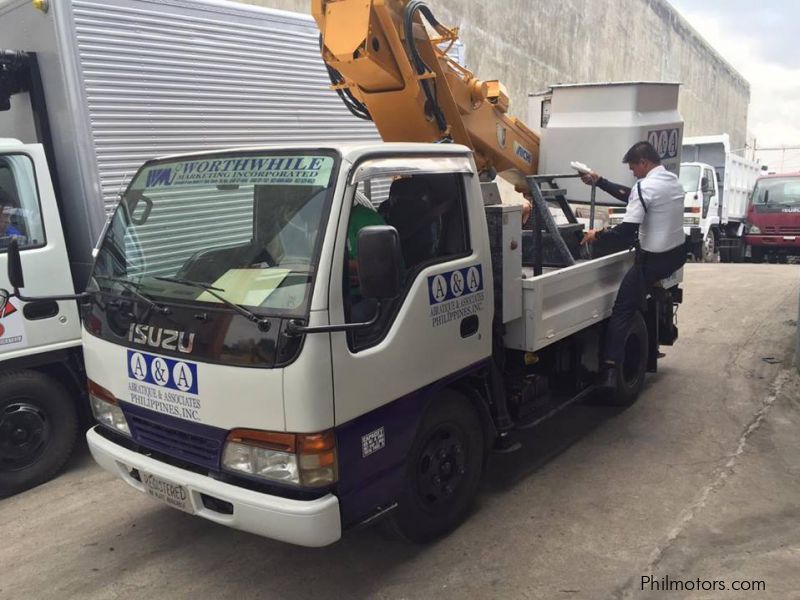 Used Isuzu ELF Manlift 3 section | 2006 ELF Manlift 3 section for sale ...
