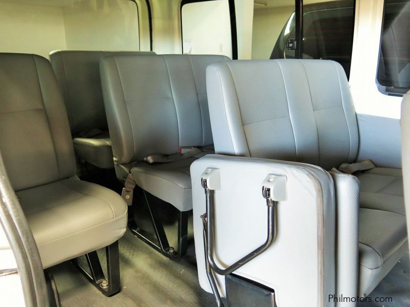 Used Toyota Hi-Ace Commuter | 2009 Hi-Ace Commuter for sale | Quezon ...