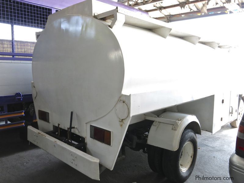 Used Isuzu Elf Gas Tanker | 2010 Elf Gas Tanker for sale | Pampanga ...