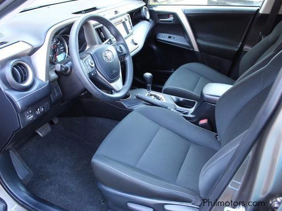 Used Toyota RAVE4 | 2014 RAVE4 for sale | Manila Toyota RAVE4 sales ...