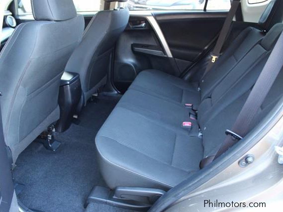 Used Toyota RAVE4 | 2014 RAVE4 for sale | Manila Toyota RAVE4 sales ...