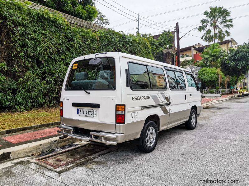 Used Nissan Urvan Escapade 2.7 | 2015 Urvan Escapade 2.7 for sale ...