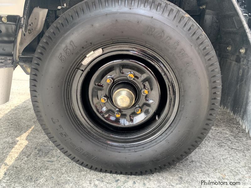 Used Isuzu elf nkr FB multi utility vehicle (muv) N-series canter 300 ...