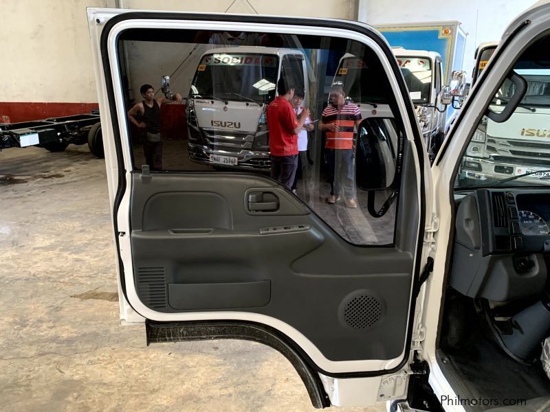 New Isuzu elf nkr reconditioned surplus drop side truck n-series canter ...